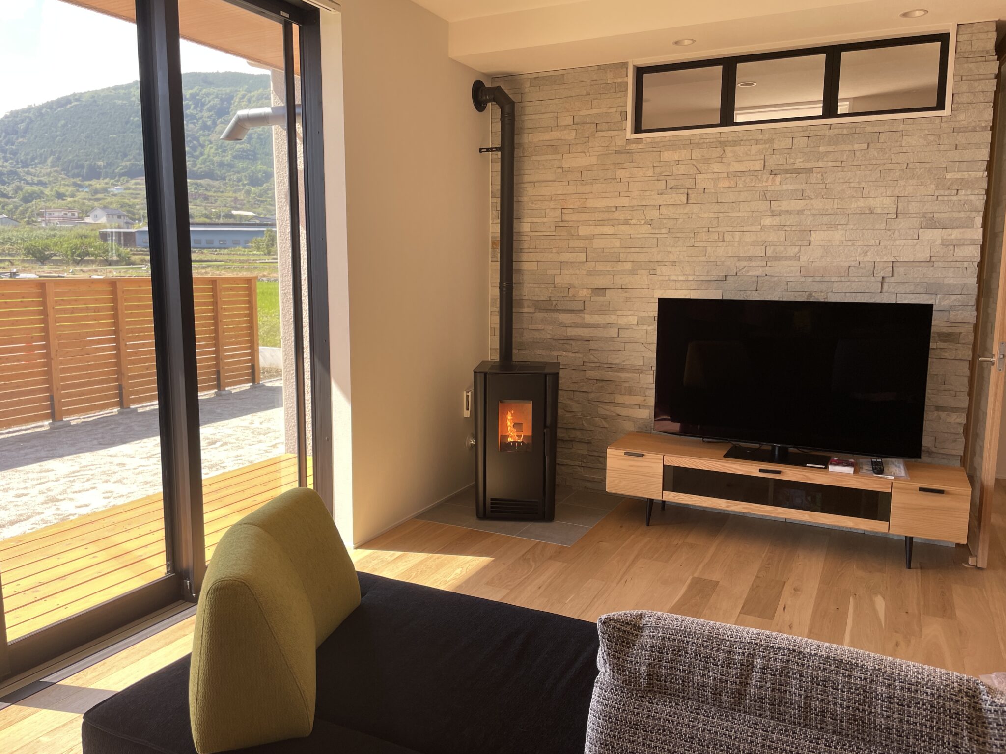 ほのか ALPHA ED.（山梨県 南アルプス市） のペレットストーブ導入事例 - studio pellet